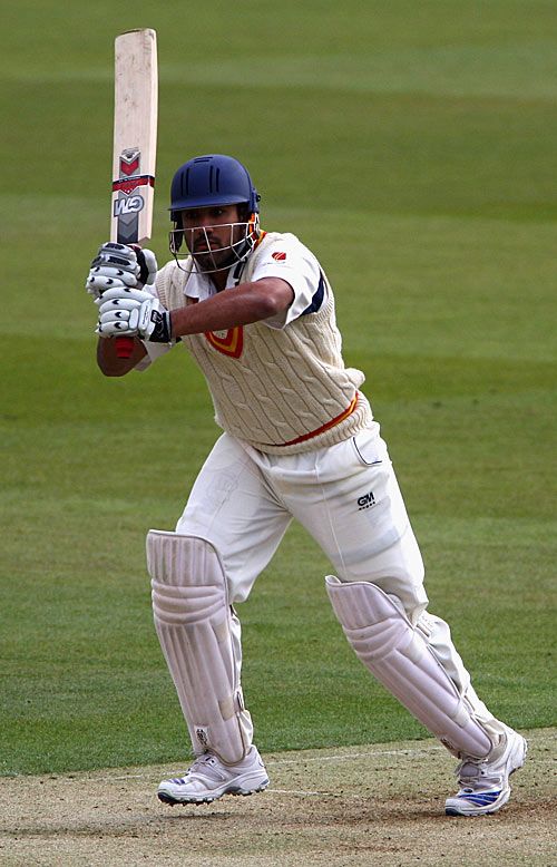 Ravi Bopara stands tall to flick one to mid-on | ESPNcricinfo.com