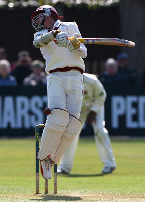 Lance Klusener gets into a tangle against a short ball | ESPNcricinfo.com