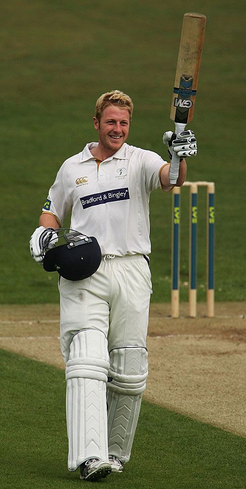 Andrew Gale celebrates his hundred against Hampshire | ESPNcricinfo.com