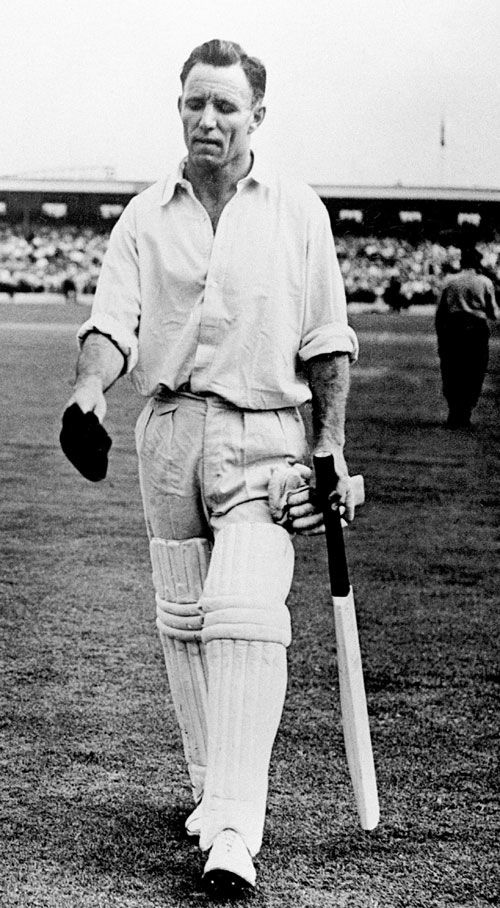 Ray Lindwall walks out to bat | ESPNcricinfo.com