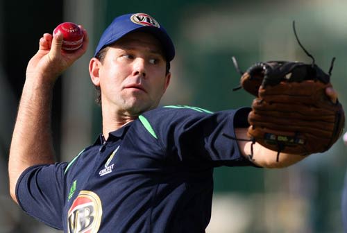 Ricky Ponting throws during fielding practice at Australia's training camp | ESPNcricinfo.com