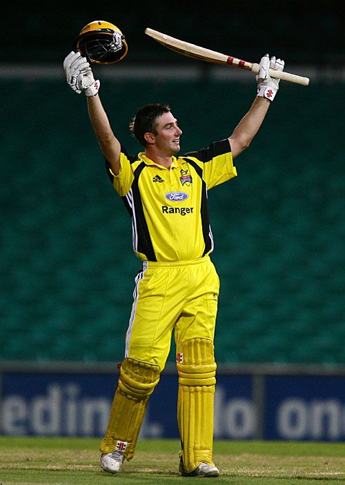 Shaun Marsh celebrates his century | ESPNcricinfo.com