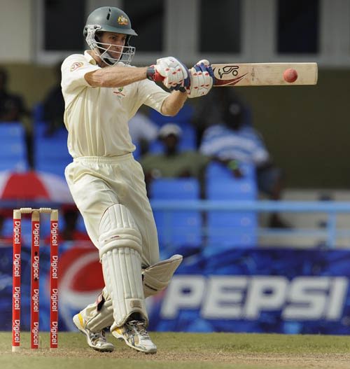 Simon Katich pulls on his way to a century | ESPNcricinfo.com