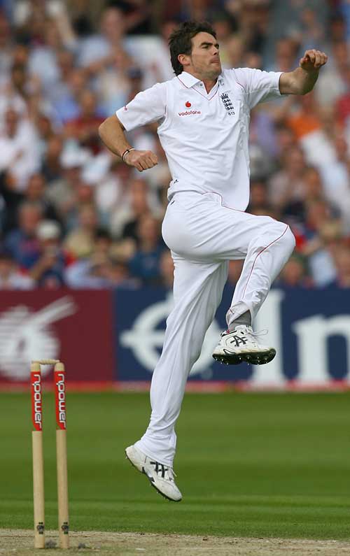 James Anderson starts in style by bowling Aaron Redmond | ESPNcricinfo.com