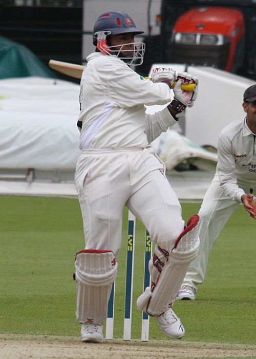 Danish Kaneria pulls through midwicket | ESPNcricinfo.com