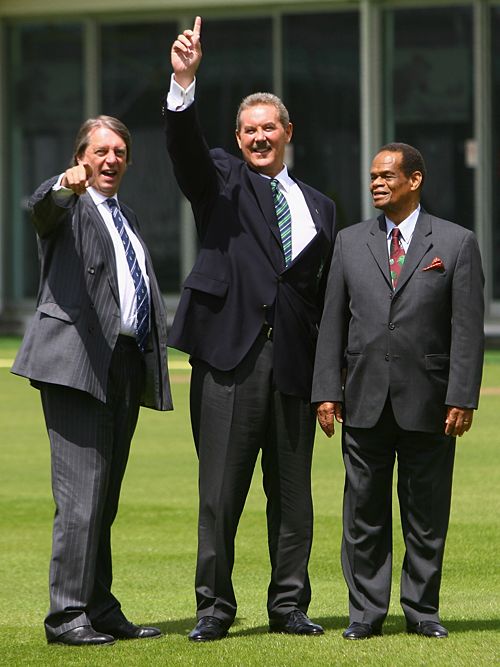 Allen Stanford poses with Giles Clarke and Julian Hunte | ESPNcricinfo.com