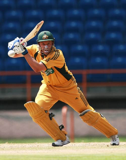 Michael Hussey drives on his way to 62 | ESPNcricinfo.com