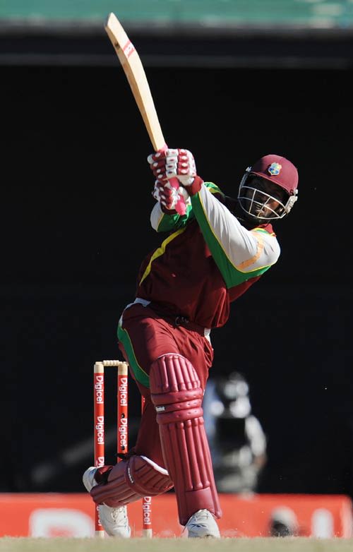 Chris Gayle goes over the top on his way to 92 | ESPNcricinfo.com