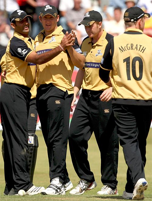 Yorkshire celebrate a wicket | ESPNcricinfo.com