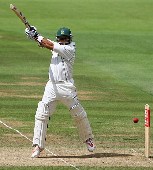 Ashwell Prince stands tall to cut | ESPNcricinfo.com