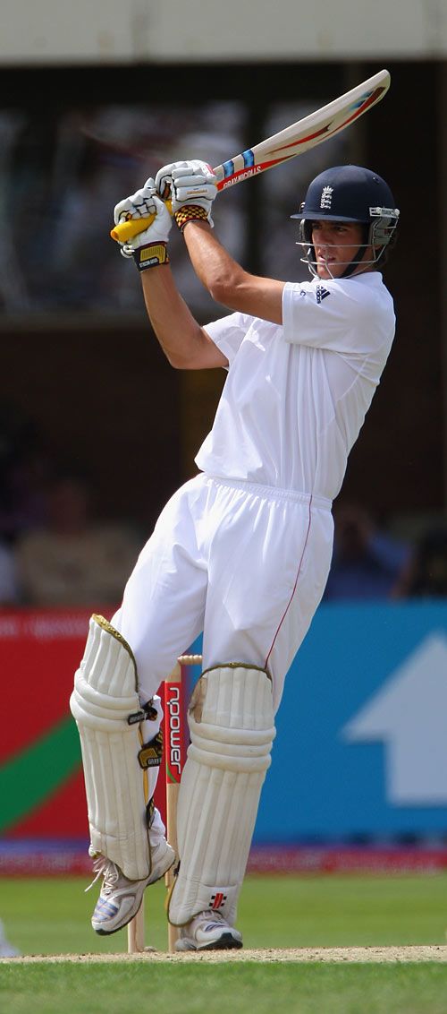 Alastair Cook pulls off the back foot | ESPNcricinfo.com