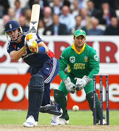 Kevin Pietersen whips through the leg side | ESPNcricinfo.com