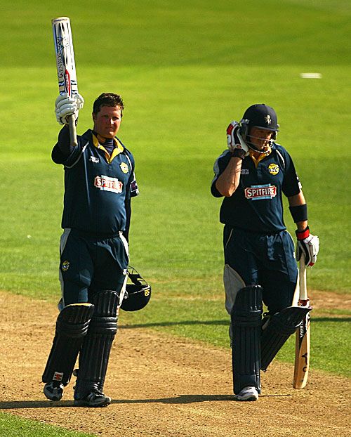Robert Key acknowledges his century to the Canterbury crowd ...