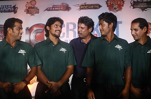 Alok Kapali, Shahriar Nafees, Dhiman Ghosh, Habibul Bashar along with ICL board chairman Kapil ...