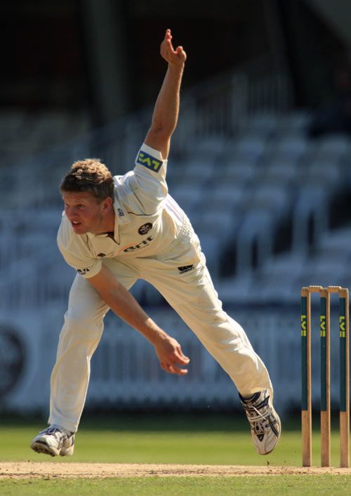 Stuart Meaker in action on his Championship debut | ESPNcricinfo.com