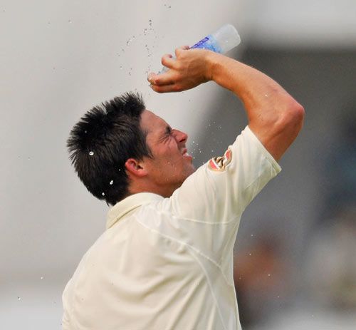 Mitchell Johnson cools down | ESPNcricinfo.com