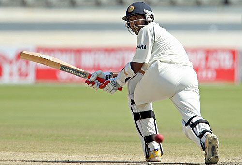 Wasim Jaffer sweeps during his 93 | ESPNcricinfo.com