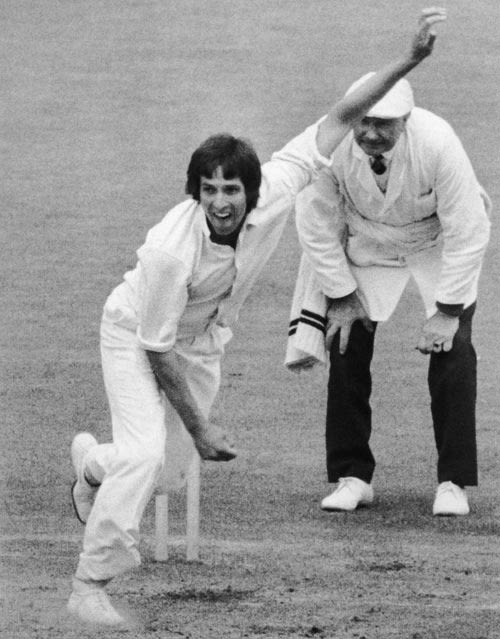 Mike Selvey in his delivery stride | ESPNcricinfo.com