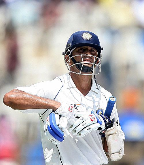 Rahul Dravid walks back after being given out lbw | ESPNcricinfo.com