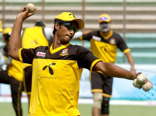 Naeem Islam during a fielding drill | ESPNcricinfo.com