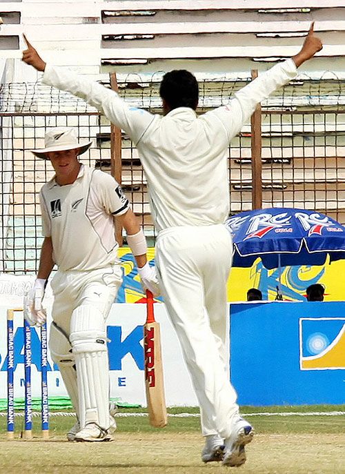Shakib Al Hasan celebrates after trapping Aaron Redmond lbw for 79 ...