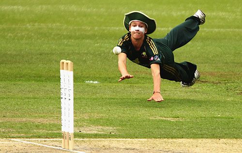Delissa Kimmince takes a shot at the stumps | ESPNcricinfo.com