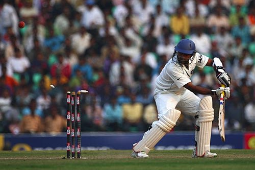 Amit Mishra is clean bowled by Shane Watson | ESPNcricinfo.com