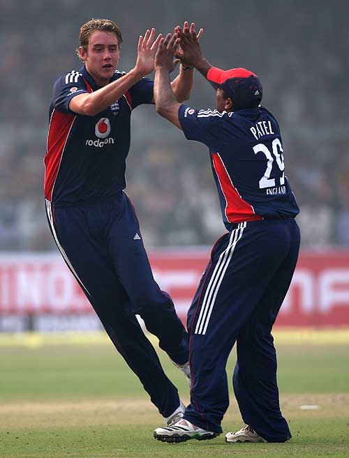 Stuart Broad celebrates bowling Suresh Raina | ESPNcricinfo.com