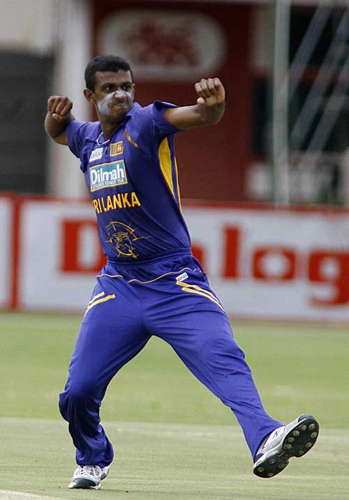Farveez Maharoof celebrates one of his early wickets | ESPNcricinfo.com
