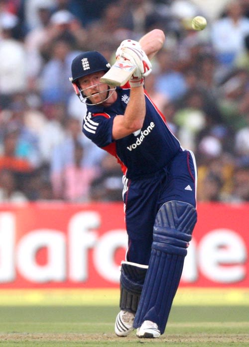Paul Collingwood plays one straight | ESPNcricinfo.com