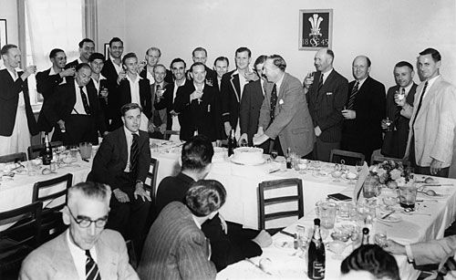 Stuart Surridge cuts a cake to celebrate Surrey's Championship win ...