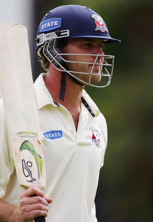 Tim McIntosh acknowledges the crowd after being dismissed for 268 ...