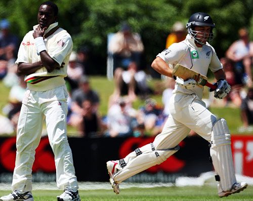 Daniel Flynn sets off for a run | ESPNcricinfo.com