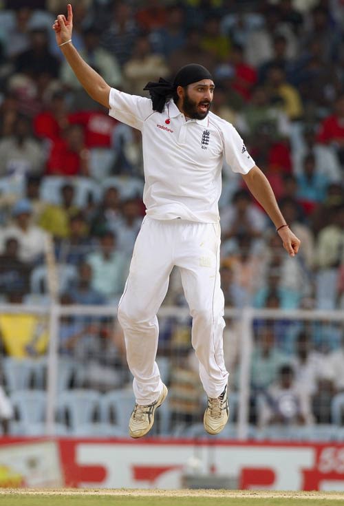 Monty Panesar was convinced he'd got a wicket but the umpire wasn't ...