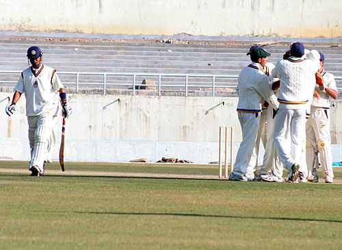 Himachal celebrate Ajay Ratra's wicket | ESPNcricinfo.com