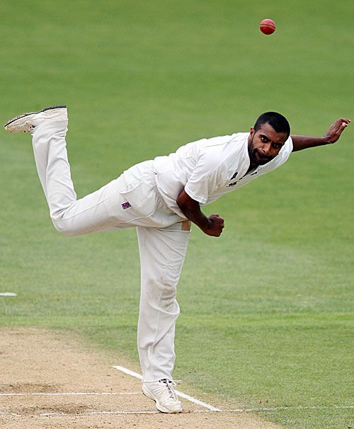 Tarun Nethula bowls for Auckland | ESPNcricinfo.com