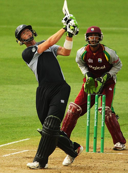 Martin Guptill goes over the top | ESPNcricinfo.com