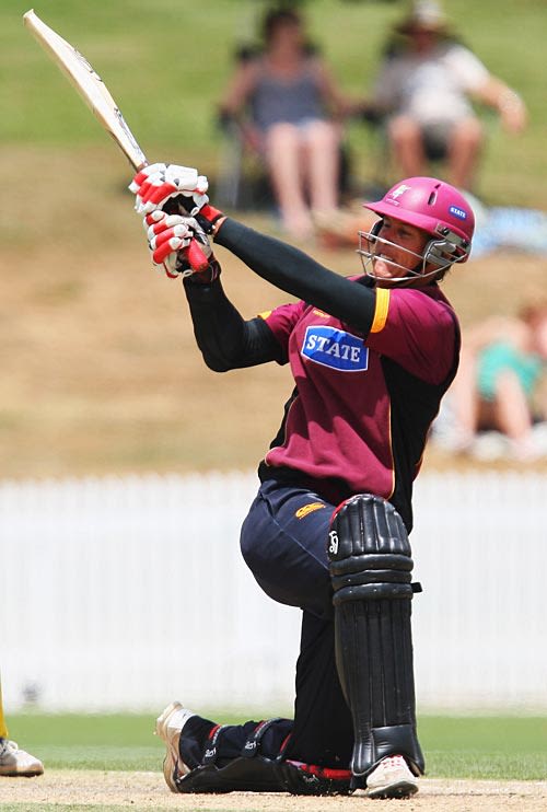 Joseph Yovich plays the slog sweep | ESPNcricinfo.com