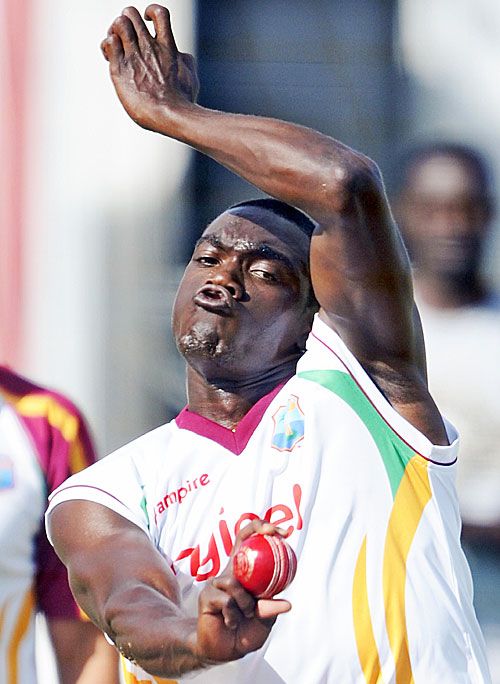 Jerome Taylor gets ready to deliver at the nets | ESPNcricinfo.com