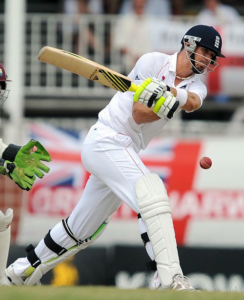 Kevin Pietersen plays a switch hit | ESPNcricinfo.com