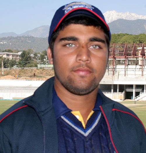 Sunny Sohal, player portrait | ESPNcricinfo.com