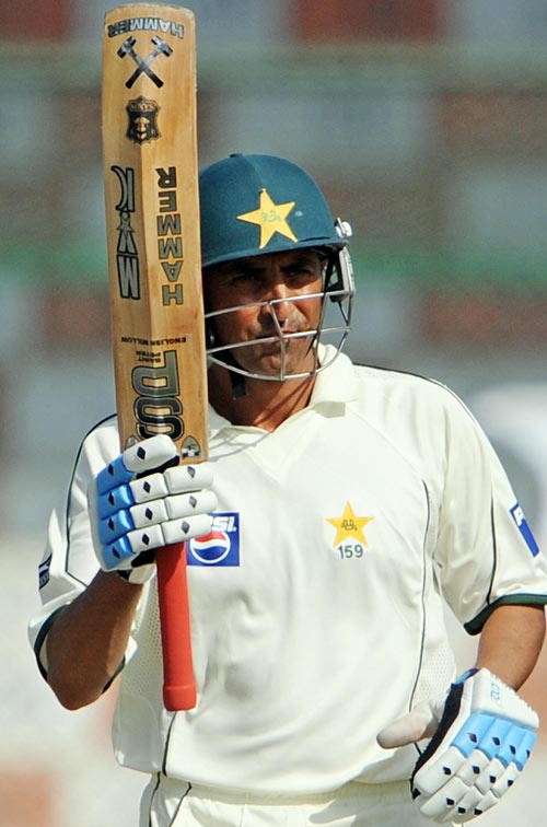 Younis triple frustrates Sri Lanka | ESPNcricinfo.com