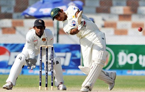 Faisal Iqbal hits out during his half-century | ESPNcricinfo.com