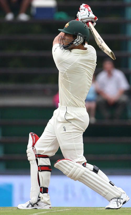 Mitchell Johnson targets the boundary | ESPNcricinfo.com