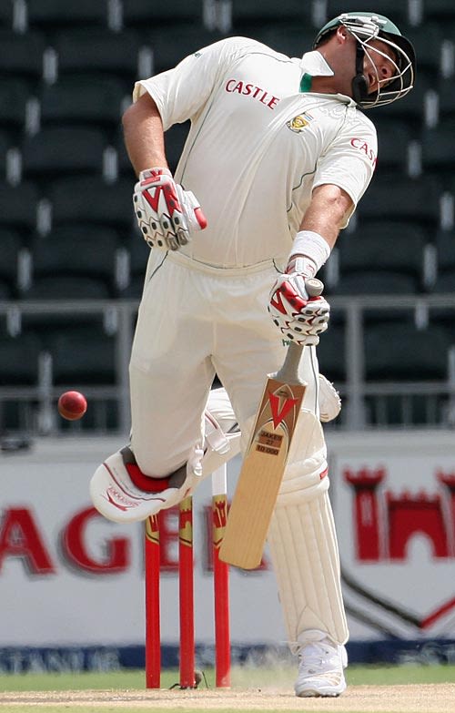 Australia draw first blood with 162-run win | ESPNcricinfo.com