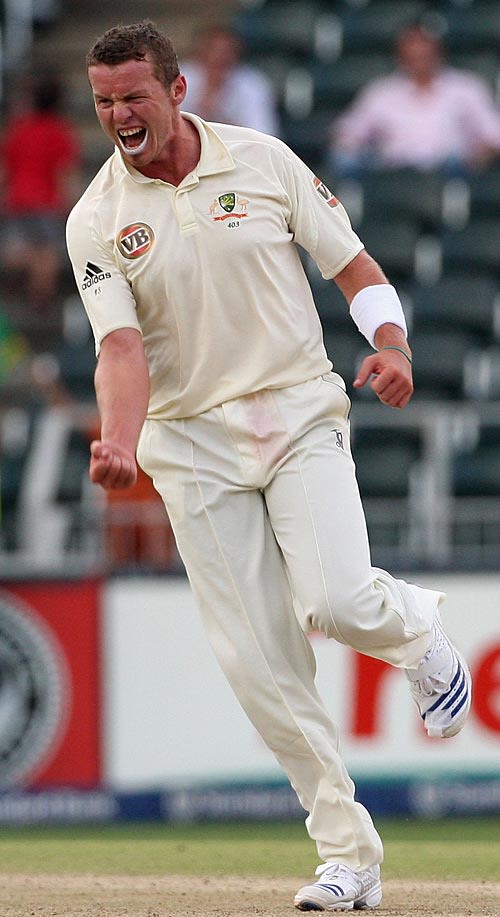 Peter Siddle is fired up after accounting for Paul Harris ...