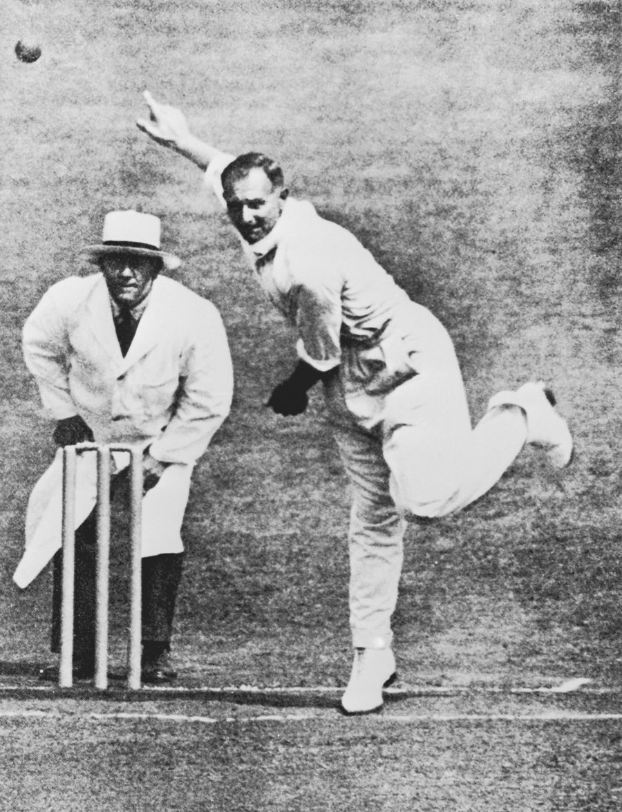 Hedley Verity tosses the ball | ESPNcricinfo.com