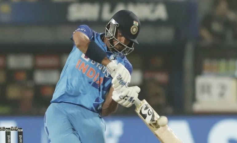 Axar Patel rise as India spin-bowling allrounder - Wasim Jaffer has his ...