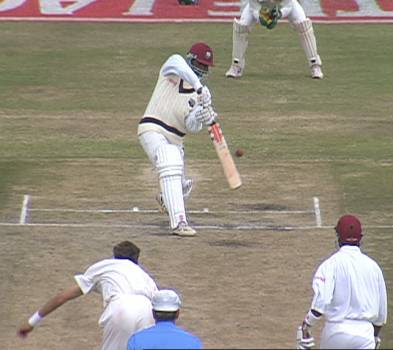 Robert Samuels gets a nick | ESPNcricinfo.com