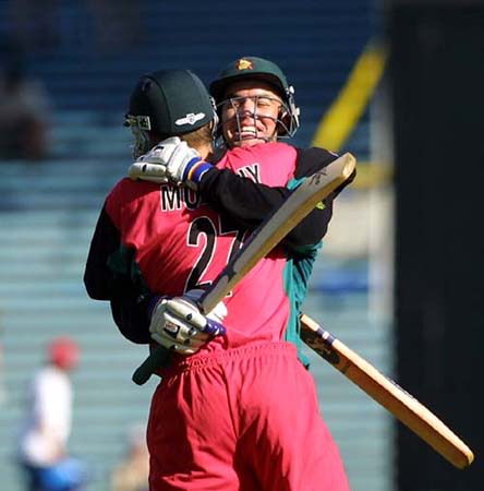 Streak and Brian Murphy celebrating victory over New Zealand ...